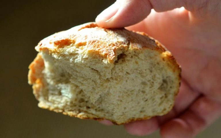 Les différents types de pains en France : baguette et traditions locales